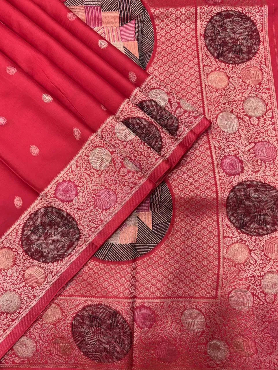 Silk Aura Elegance-Kanchi Temple – Sanjar Creation